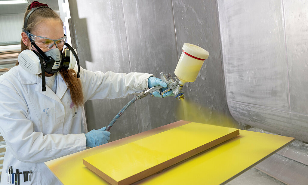 PU lacquers are solvent-based 2C systems - Hesse Lignal