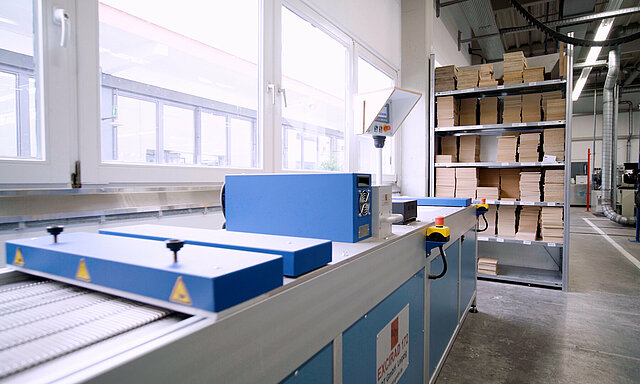 Excimer technology for extremely matt and resistant surfaces - Hesse Lignal