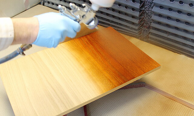 Kleuren beitsen en oliën - Hesse Lignal