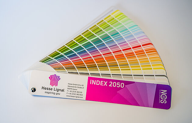 Farbkarten - kreatives Hilfsmittel für die tägliche Arbeit - Hesse Lignal